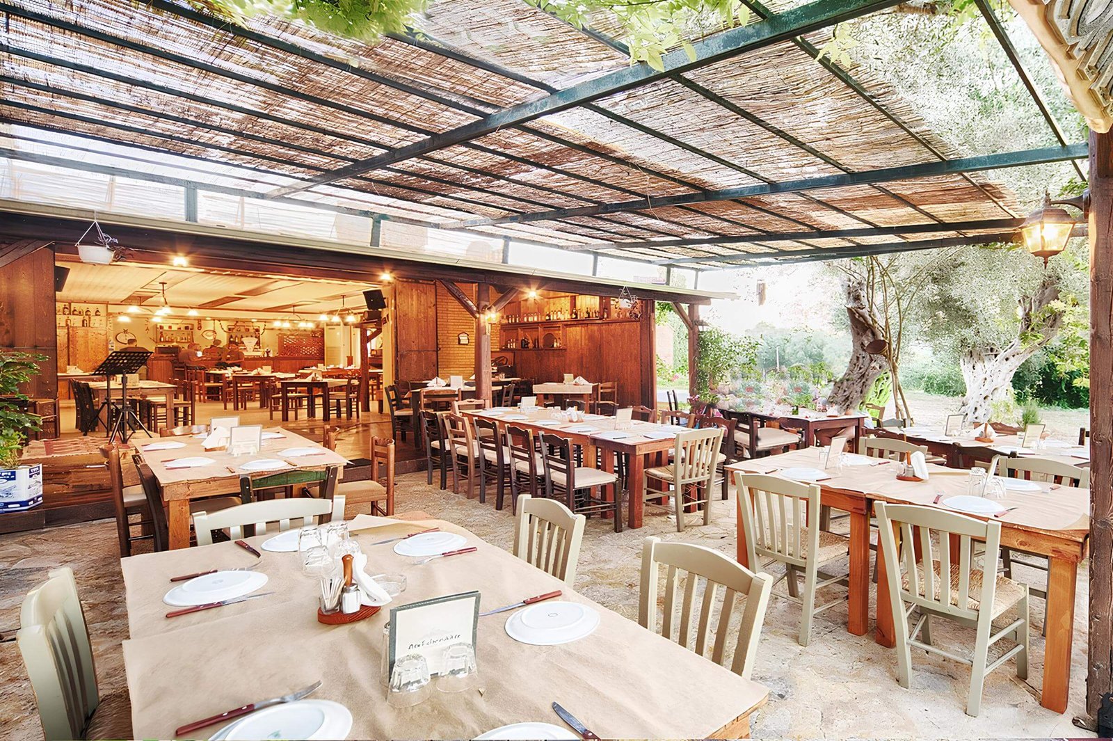 Ladokolla Traditional Grill House & Restaurant in Temploni, Corfu